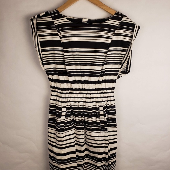 Calvin Klein | Dresses | Calvin Klein Horizontal Line Dress Black And ...